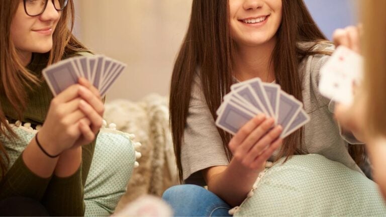 Old Maid Game Rules - How to Play Old Maid the Card Game