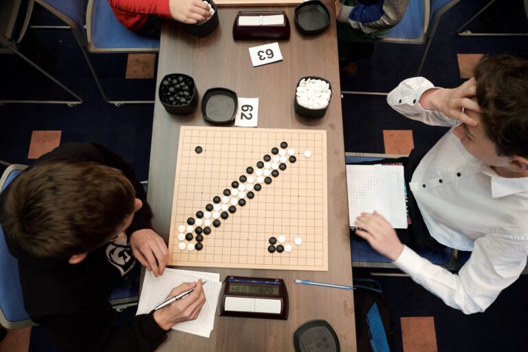 Comprehensive Guide to the Board Game Go (weiqi, baduk) - Game Rules
