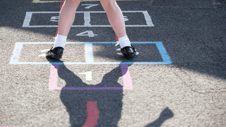 HOPSCOTCH Game Rules - How To Play HOPSCOTCH