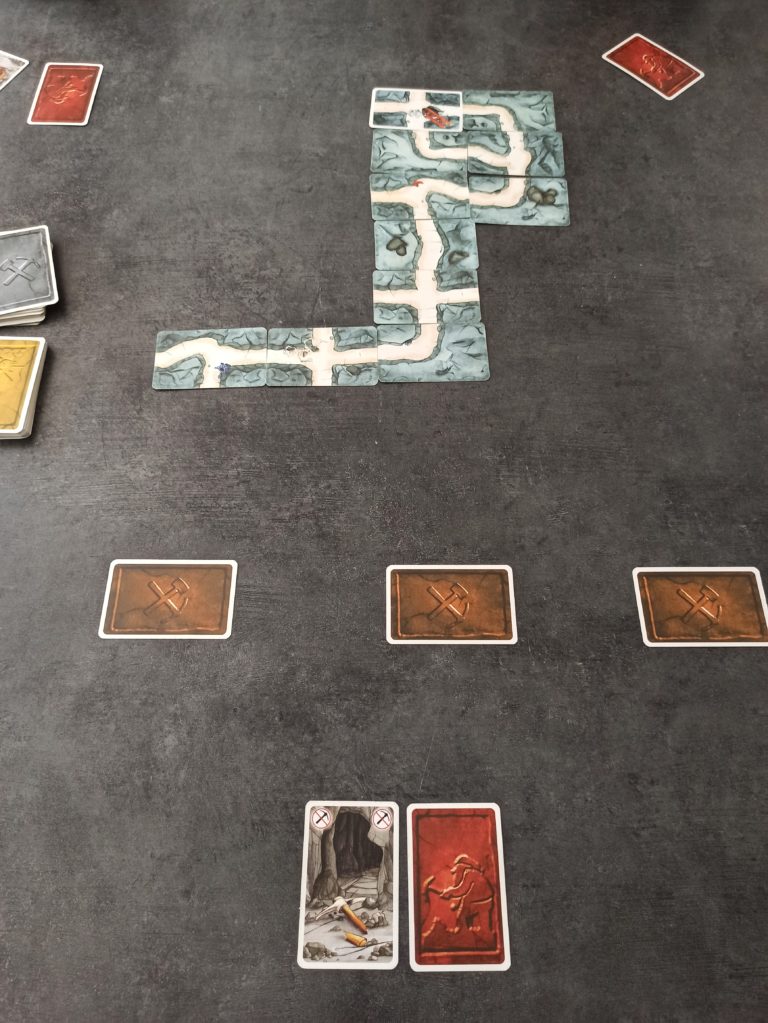 SABOTEUR - Learn How To Play With Gamerules.com