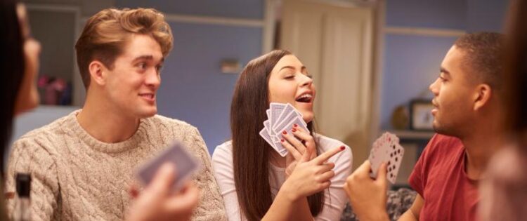 Spit Card Game Rules - How to play Spit