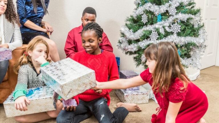 45 Super Fun Christmas Games for the Entire Family - Game Rules