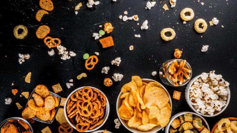 Two Truths and A Lie (Rules And 100+ Examples) - Game Rules