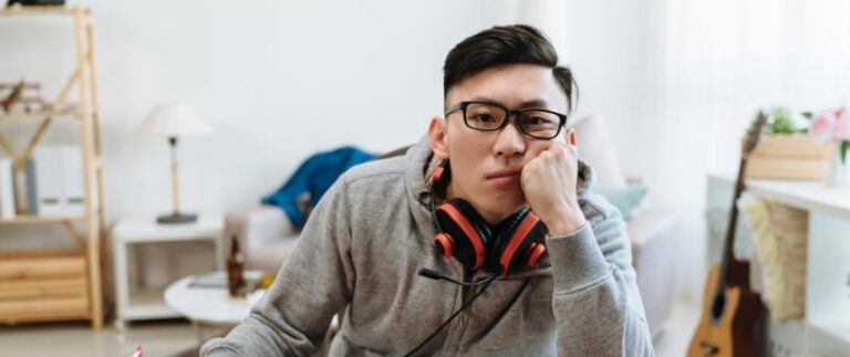 5000 DICE GAME RULES - How To Play 5000