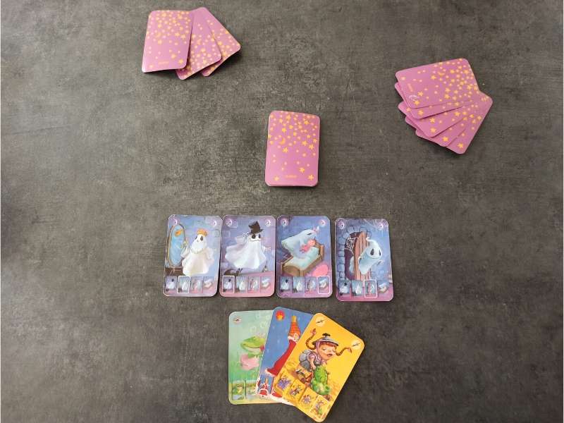 HAPPY FAMILIES - Learn How To Play With GamesRules.com