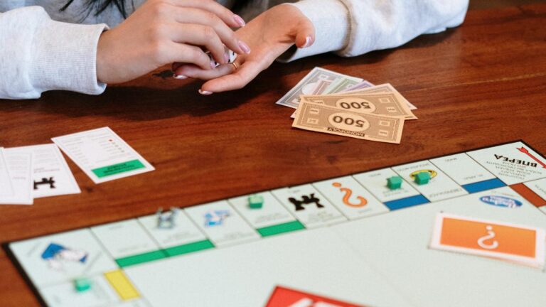 50 Awesome Party Games for Teens - Game Rules