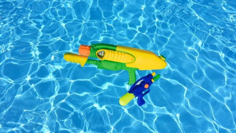 15 POOL PARTY GAMES FOR ALL AGES - Game Rules