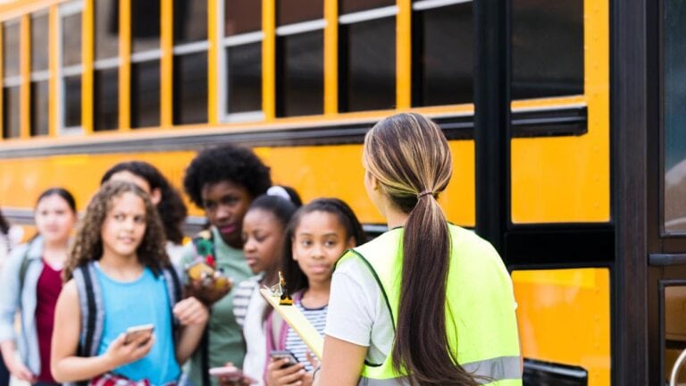 20 Fun Games to Play on a Bus - Game Rules