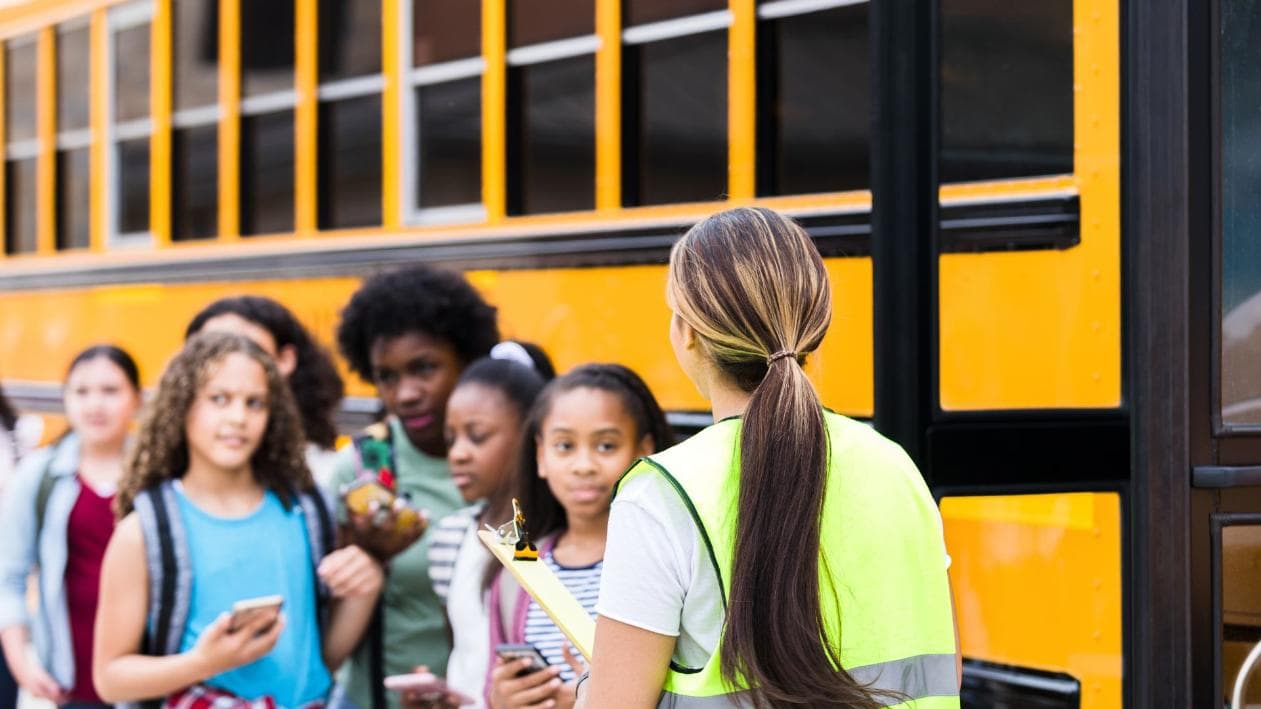 20 Fun Games to Play on a Bus - Game Rules